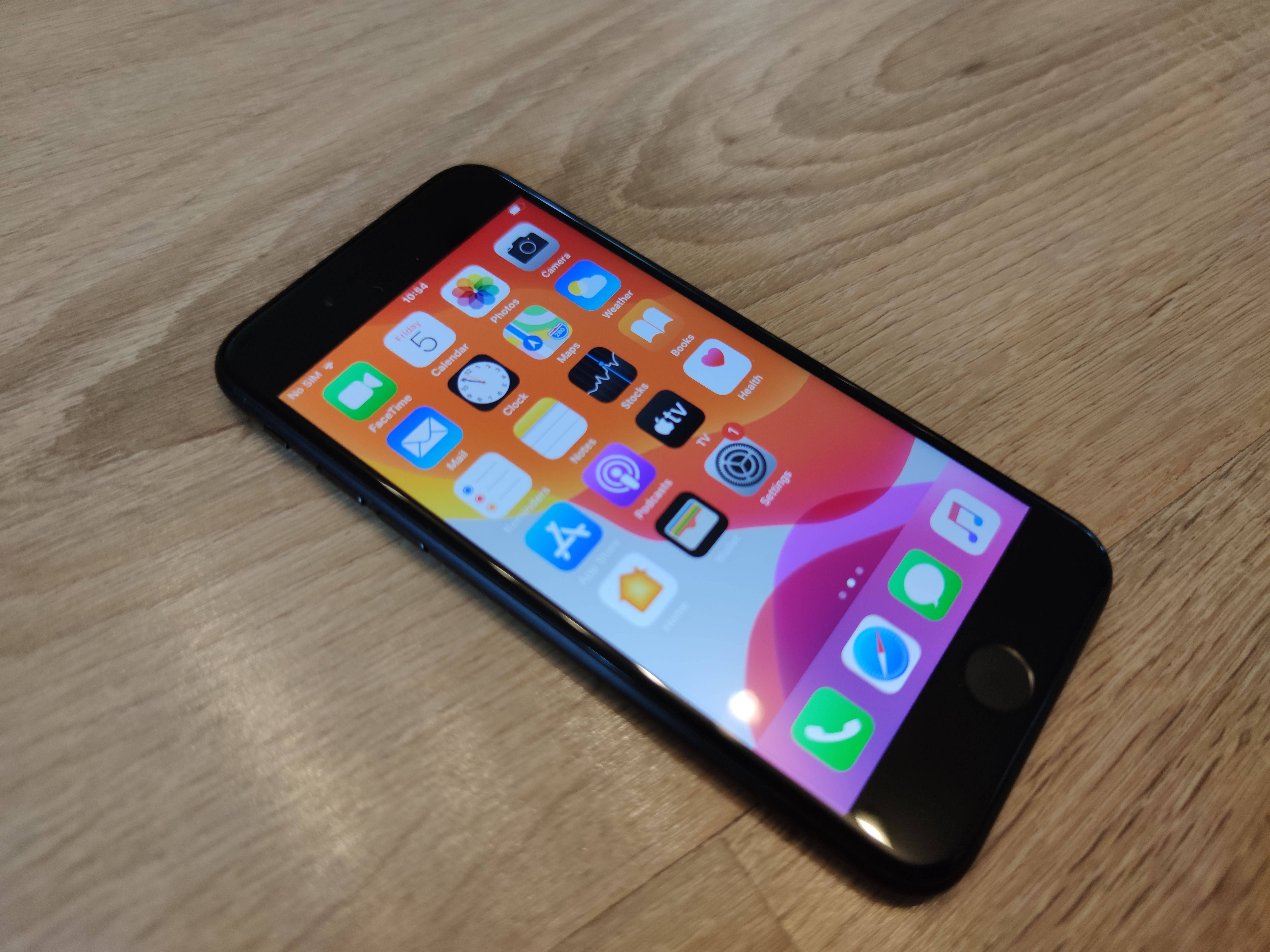 iPhone SE 2020 - hardvérový test / recenzia | Sector.sk