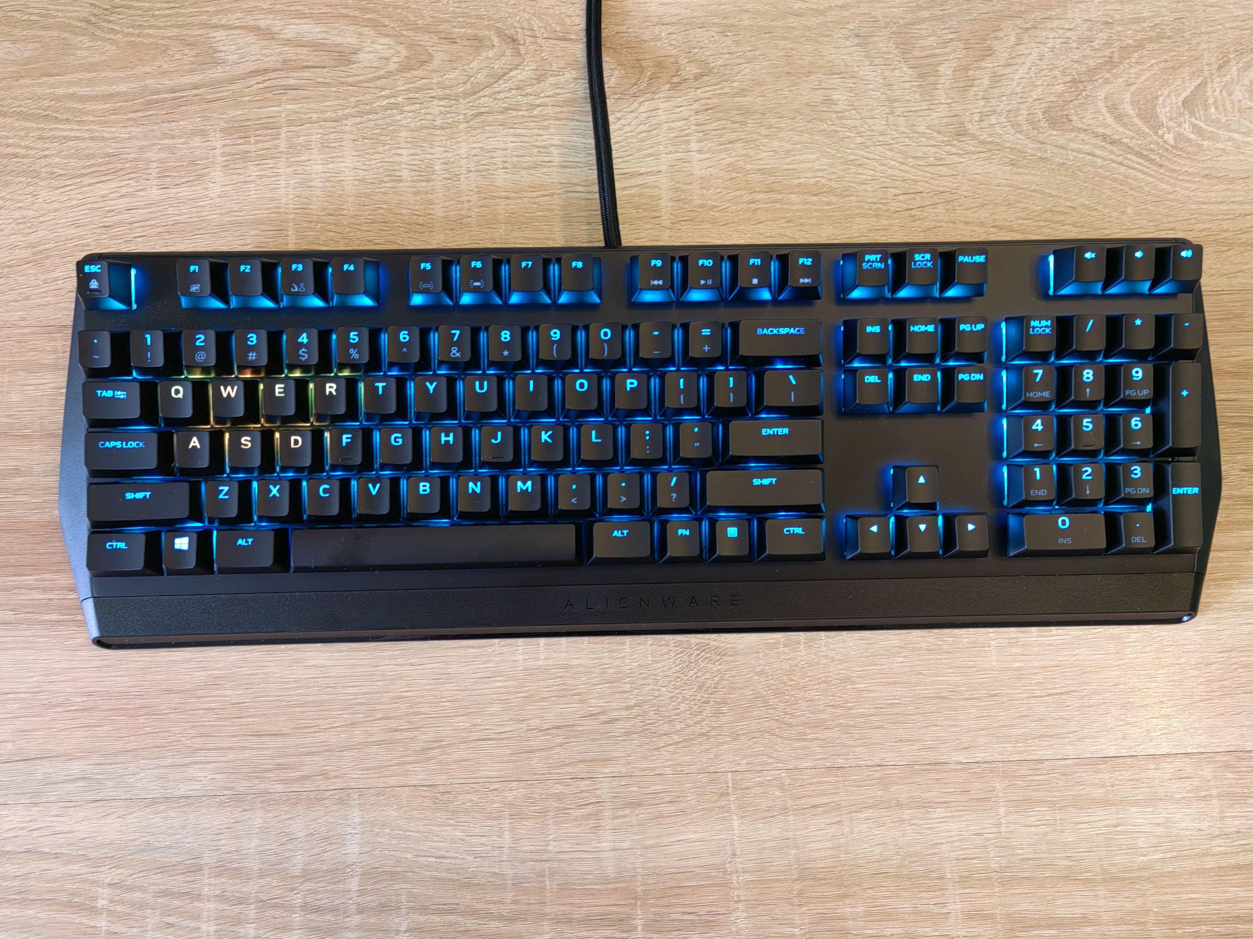 Alienware klávesnice AW310K, AW410K a AW510K - hardvérový test ...