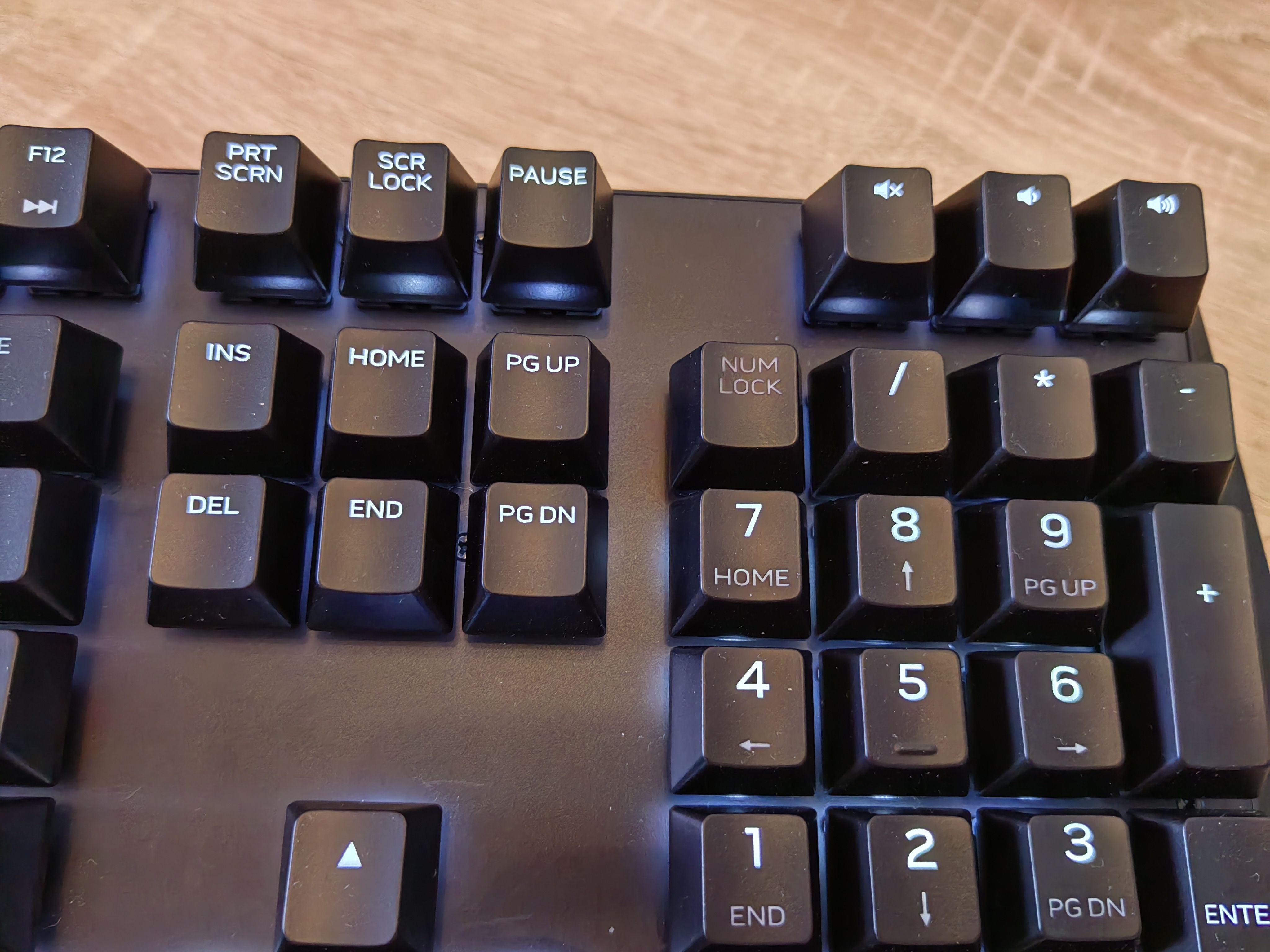 Alienware klávesnice AW310K, AW410K a AW510K - hardvérový test ...