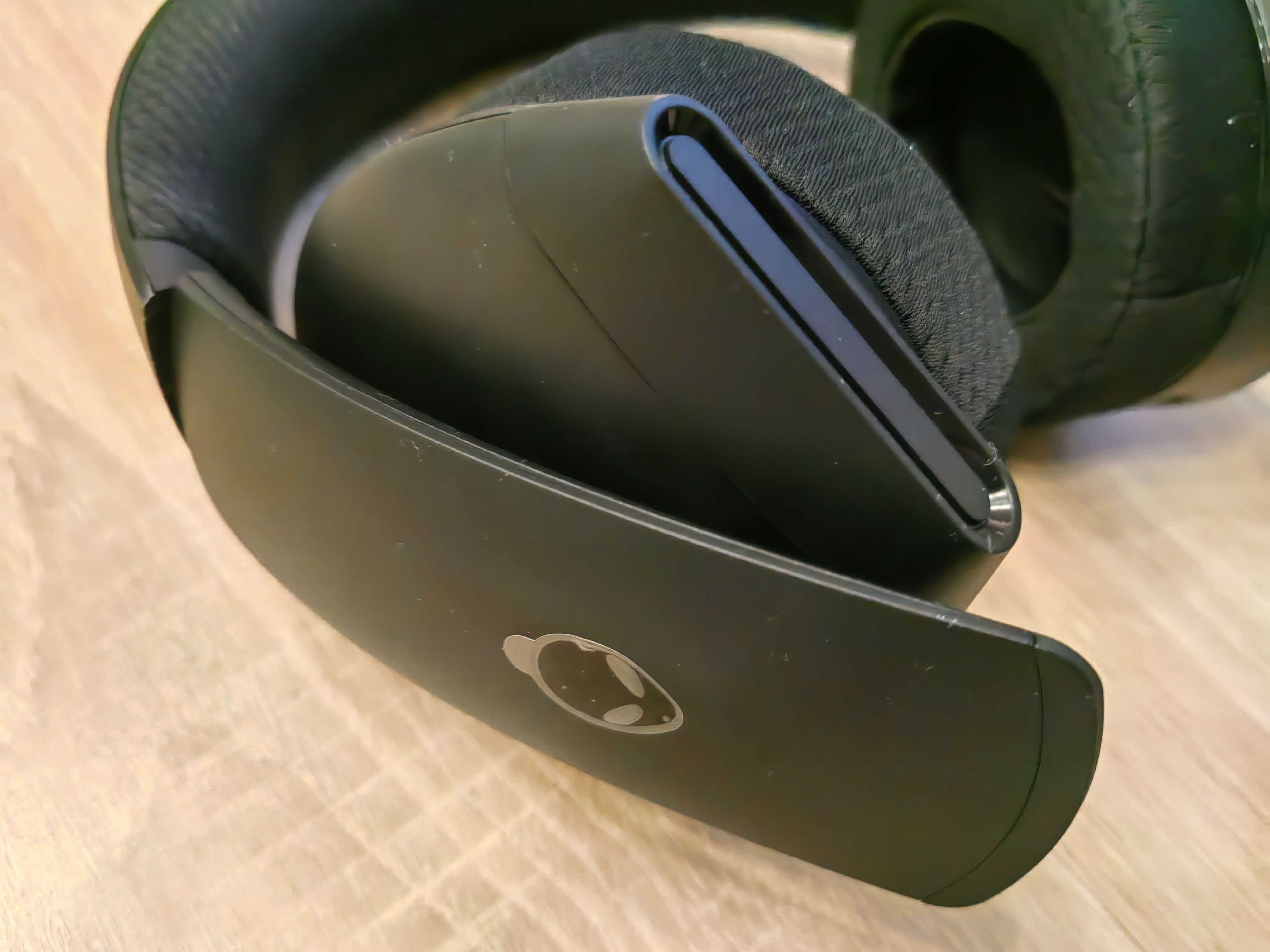 Alienware headset AW310H - hardvérový test / recenzia | Sector.sk
