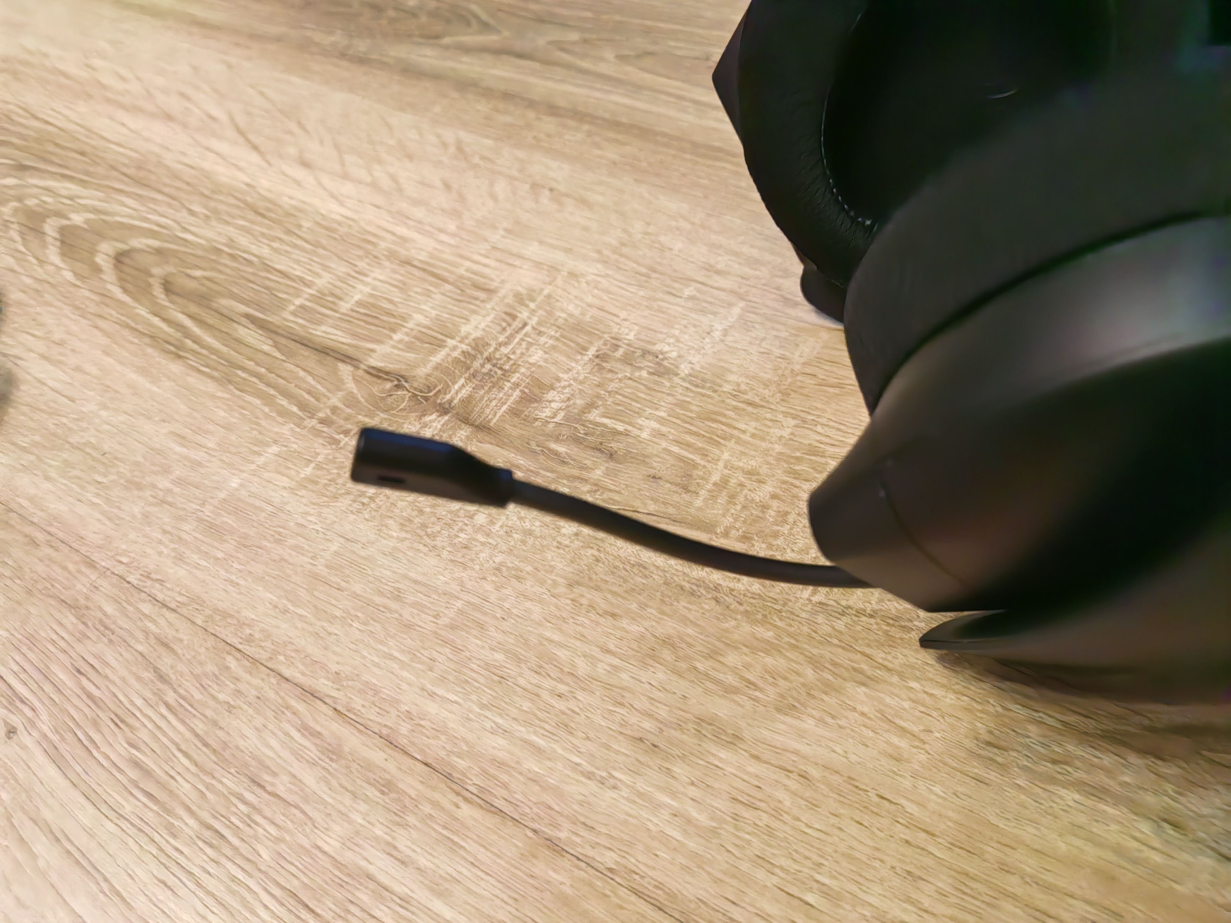 Alienware headset AW310H - hardvérový test / recenzia | Sector.sk