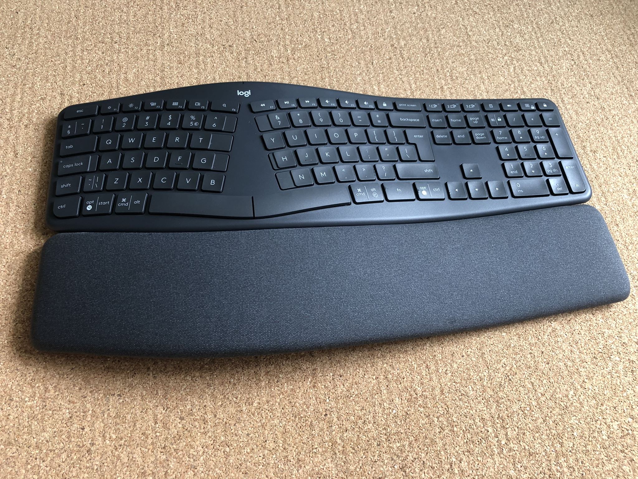 Vertikálne-ergonomická Logitech séria - hardvérový test / recenzia ...