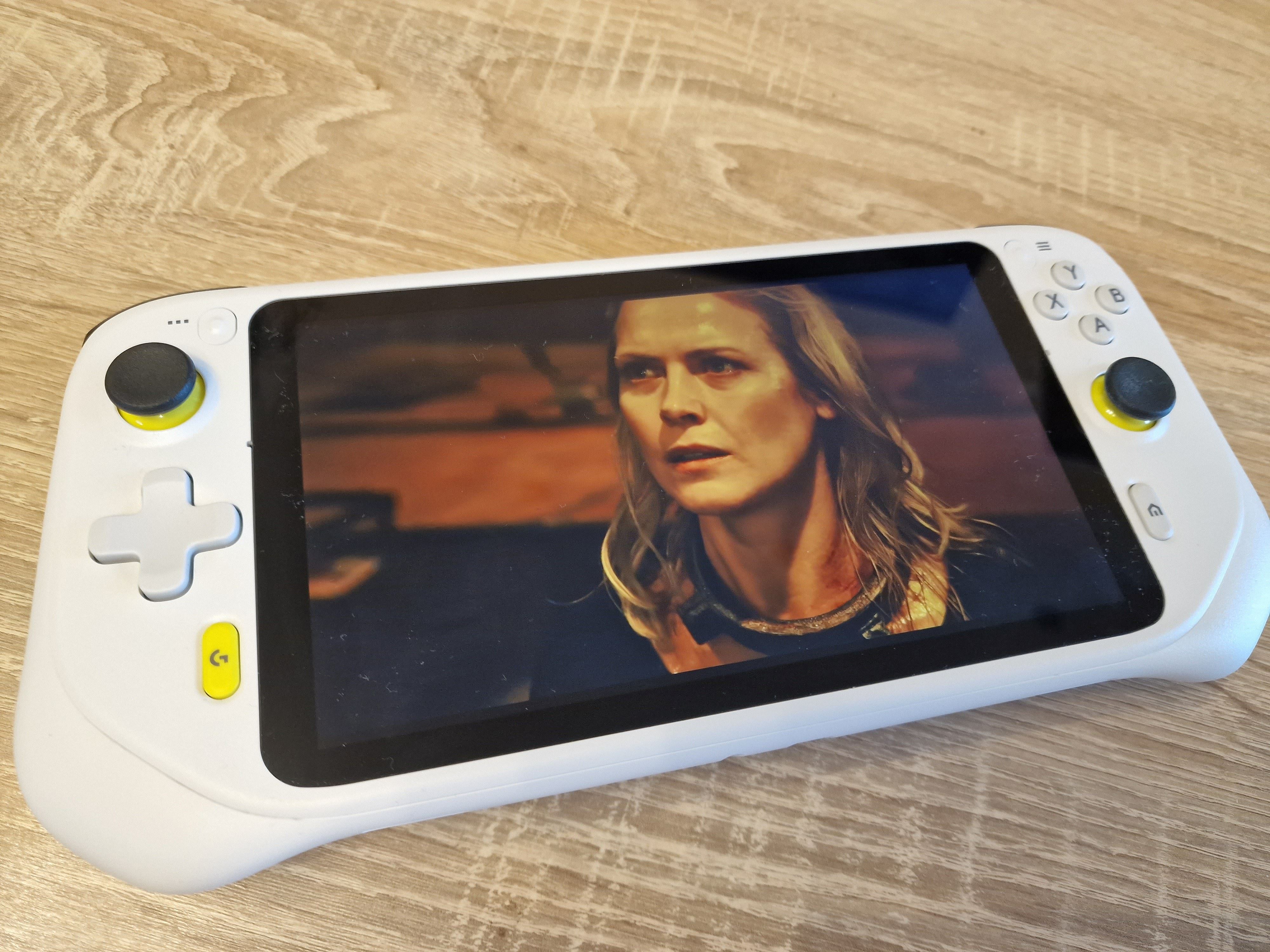 Logitech G Cloud - streamovací handheld - hardvérový test / recenzia ...