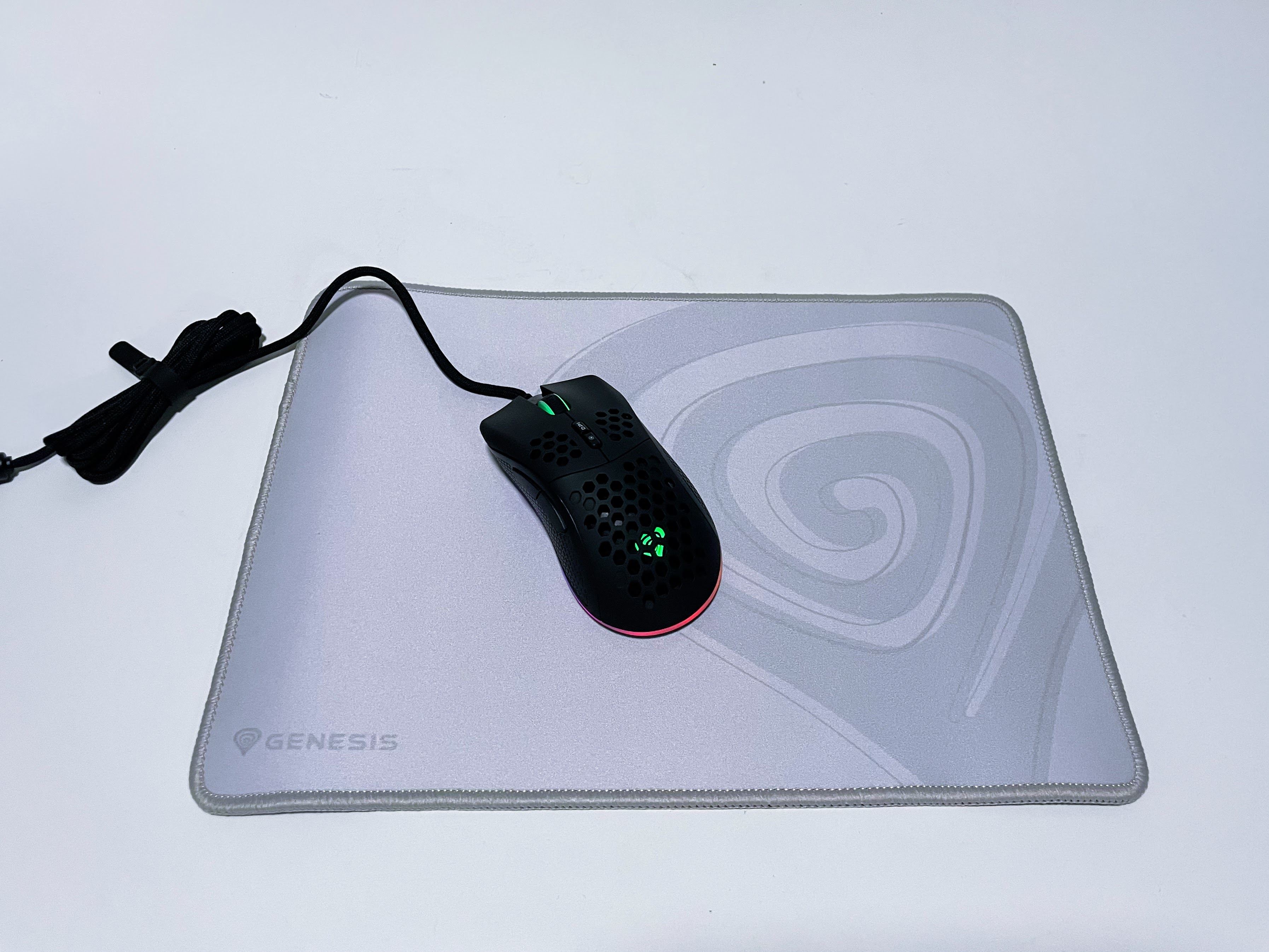 Genesis Krypton 555 & Carbon 400M - hardvérový test / recenzia | Sector.sk