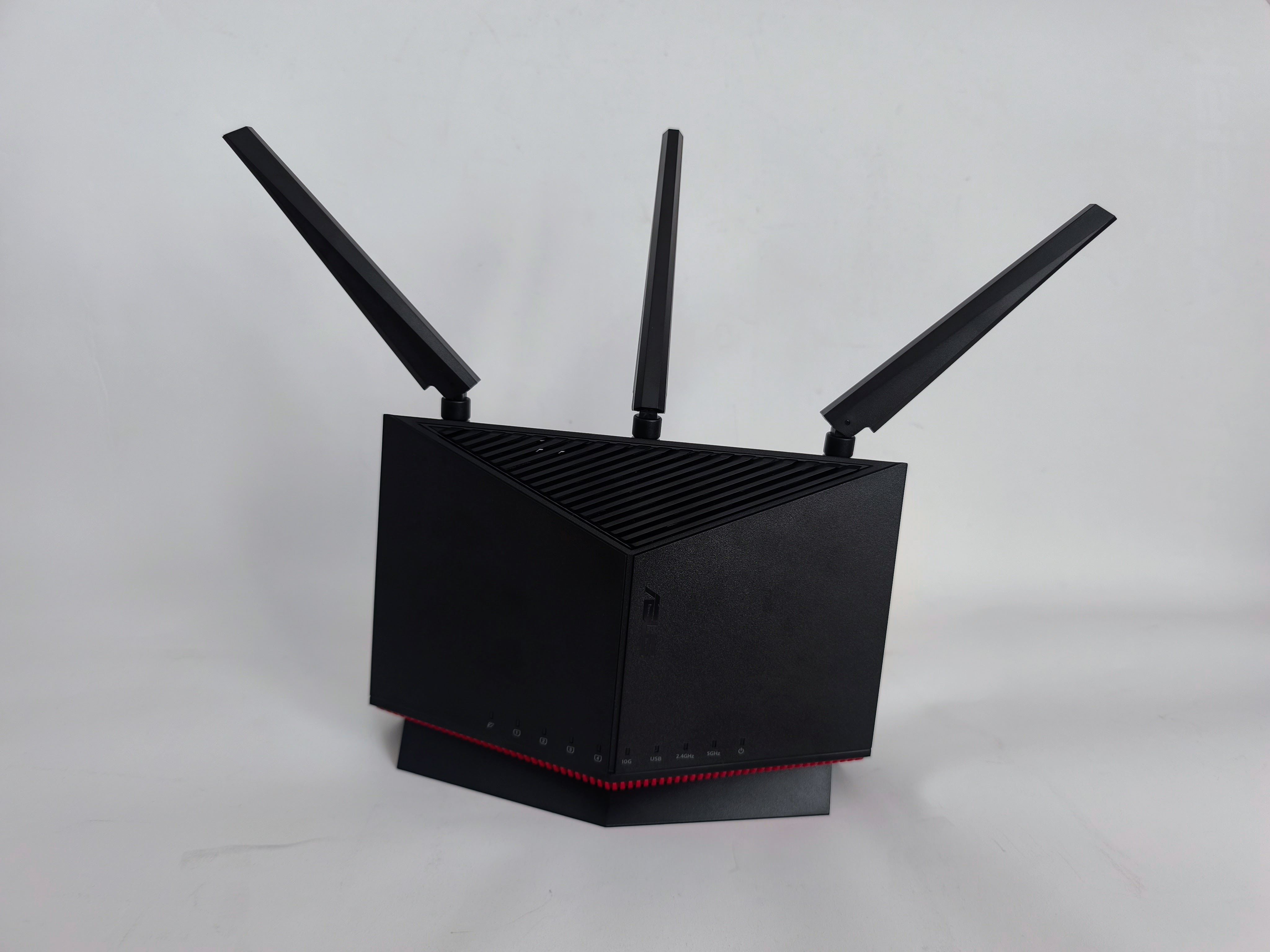 ASUS RT-BE86U - rýchly Wifi router - hardvérový test / recenzia | Sector.sk