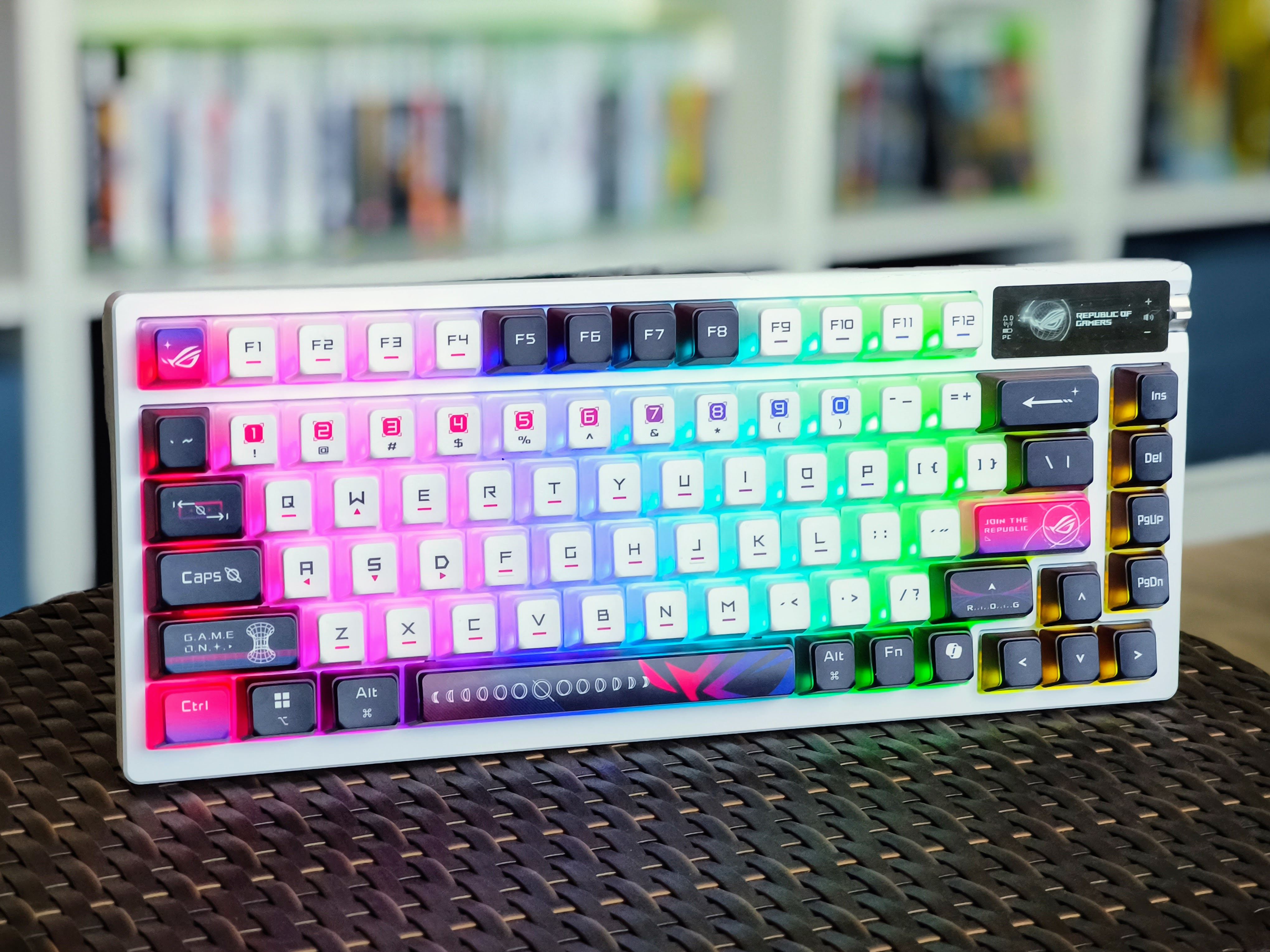 ROG Azoth X Gaming Keyboard - hardvérový test / recenzia | Sector.sk