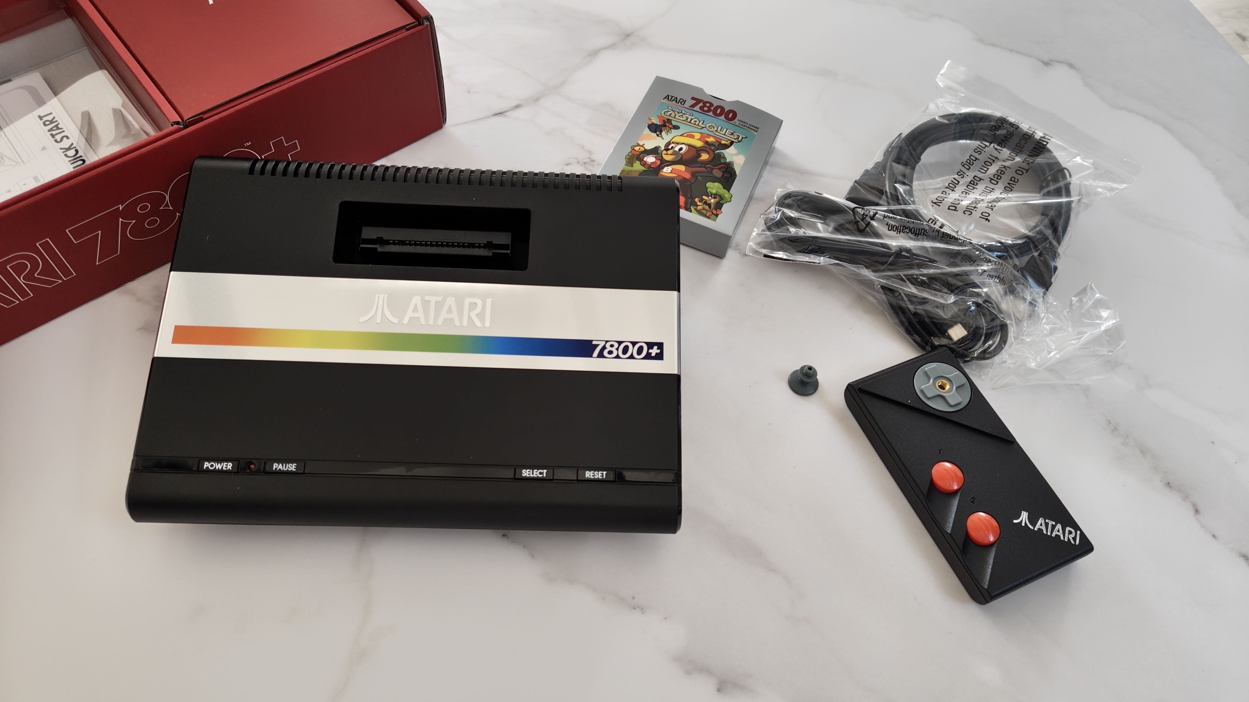 Atari 7800+ - hardvérový test / recenzia | Sector.sk