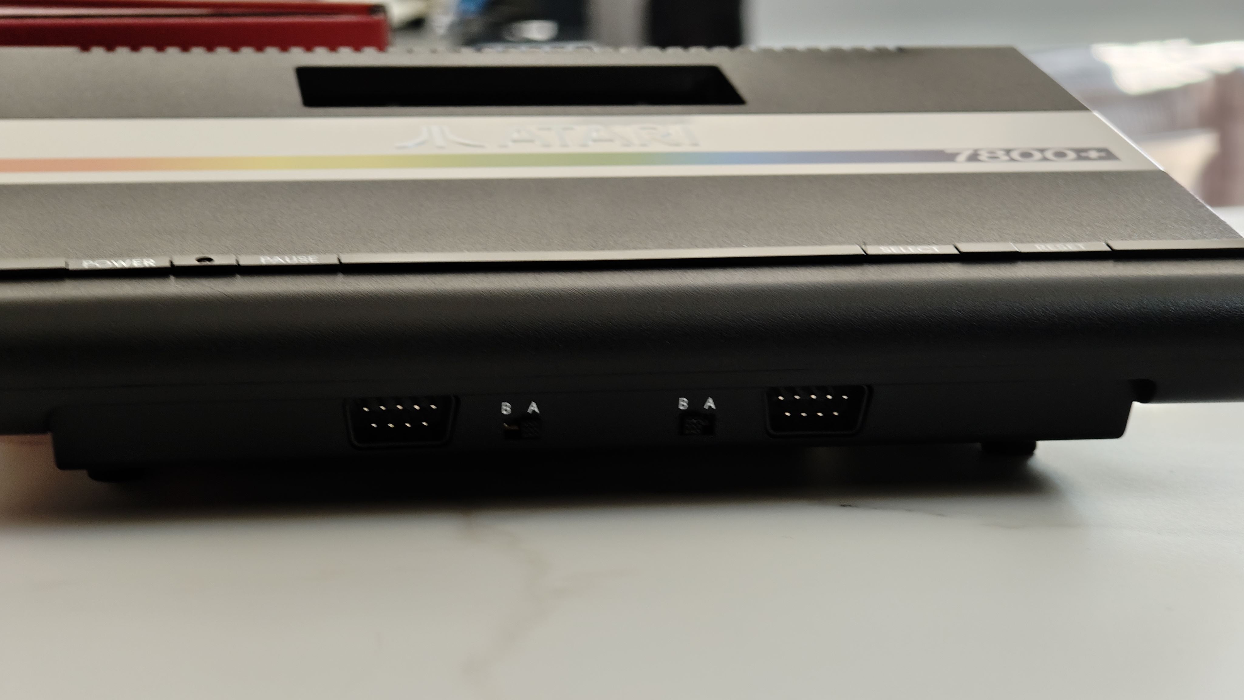 Atari 7800+ - hardvérový test / recenzia | Sector.sk